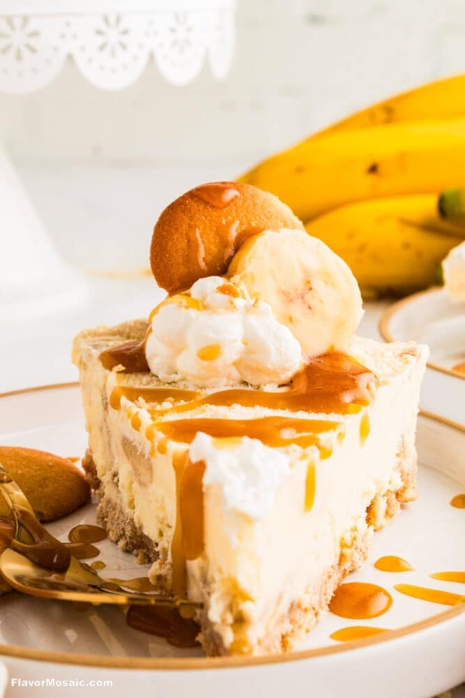 No-Bake Banana Cream Cheese Pie Recipe - Flavor Mosaic