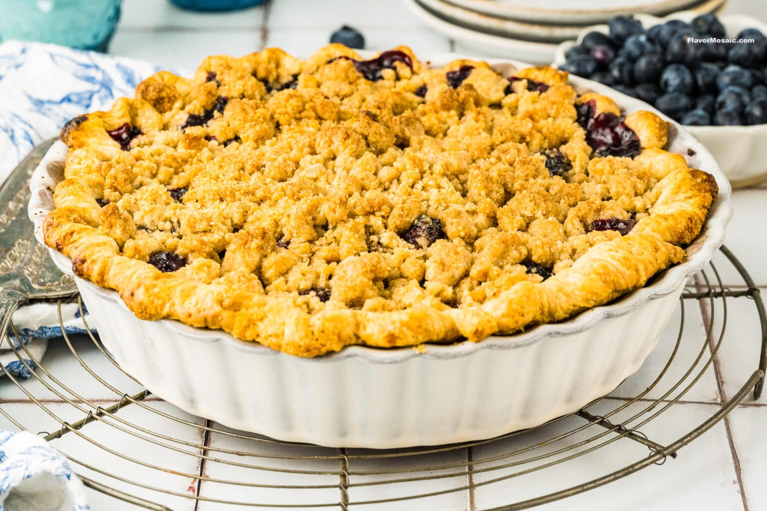Blueberry Crumb Pie - Flavor Mosaic