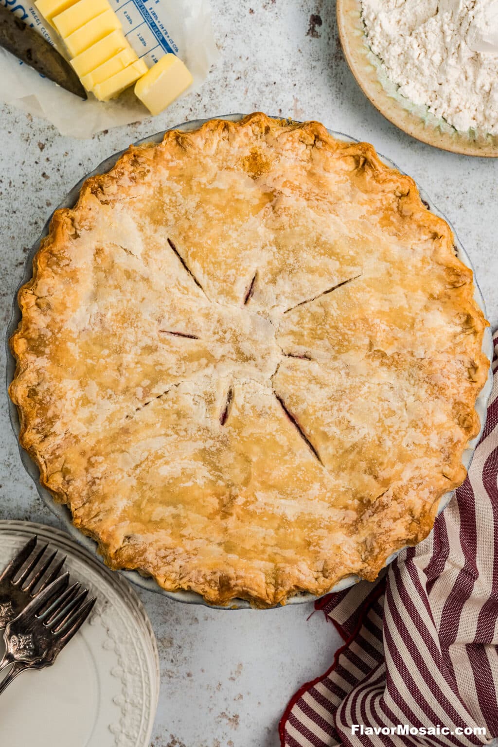 Homemade Pie Crust (From Scratch!) - Flavor Mosaic